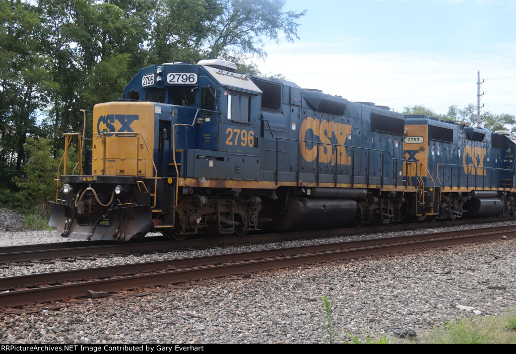CSX GP38-2 #2793 & 2796